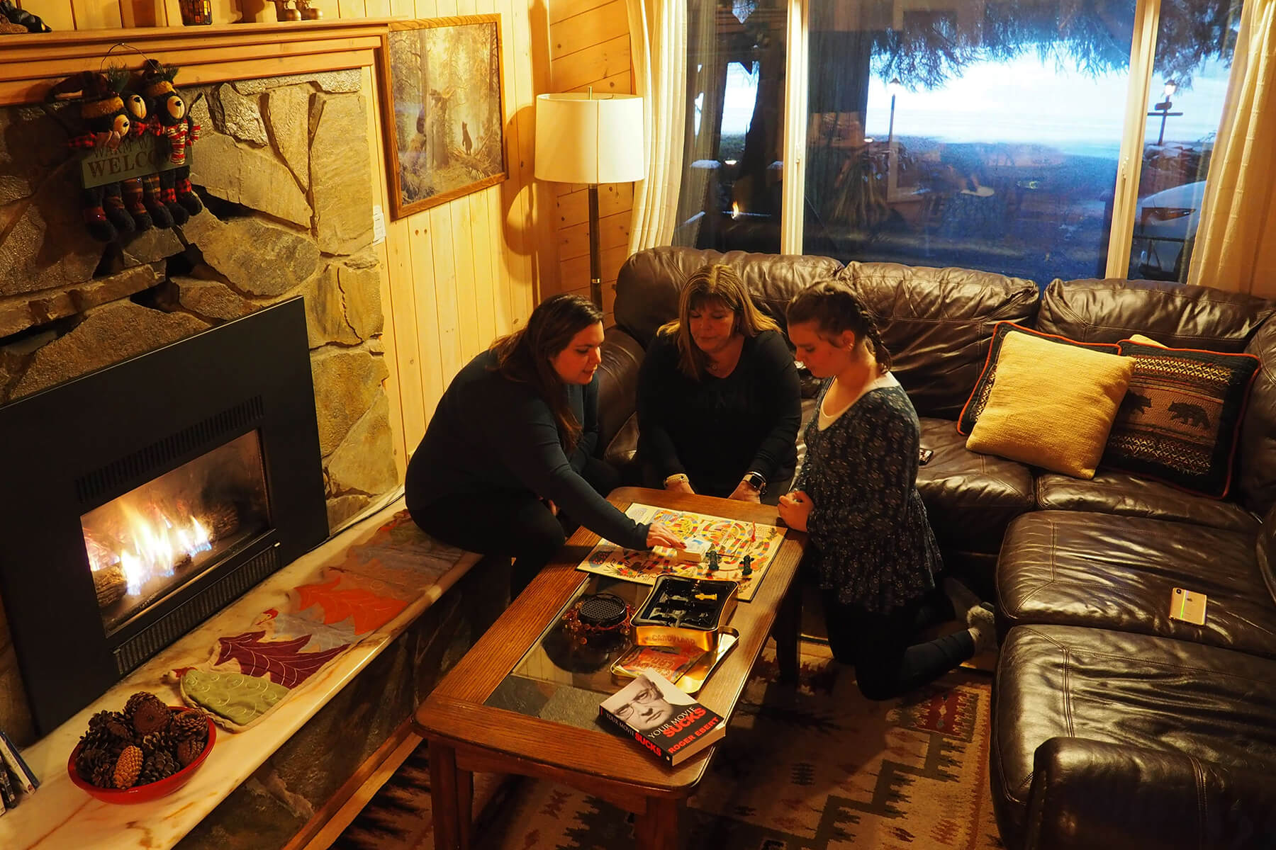 Inside Look: Three Bears Cabins at Mt Rainier – Itty Bitty Atlas