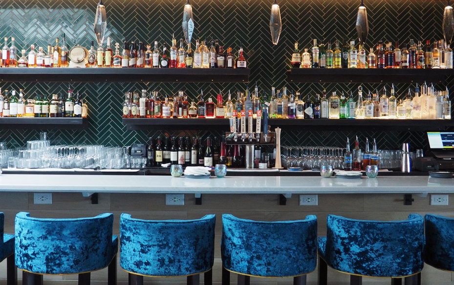 Summertime Dining at Aerlume Seattle – Itty Bitty Atlas
